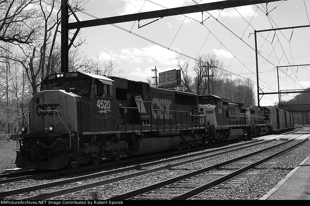CSX S438-16 - 4/17/2011